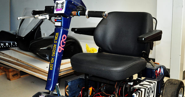 Galleri: Her er den danske el-scooter, der skal køre fra en Tesla ...