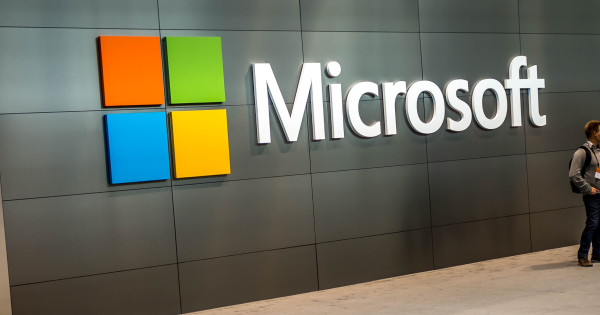 Færdig i Microsoft efter 19 år: Den magtfulde Surface-chef Panos Panay siger pludselig farvel ...