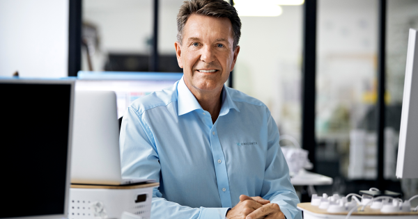 Erik Damgaard vil sælge sit it-guldæg - prisen kan runde to milliarder ...