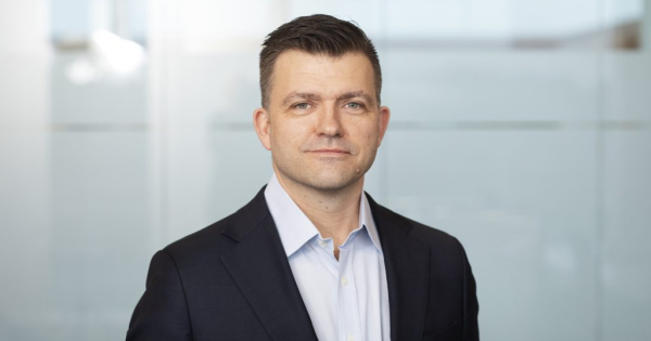 Fra arkitektstudiet til direktør hos Microsoft Danmark: Kristian Nygaard Johansen skal stå i ...