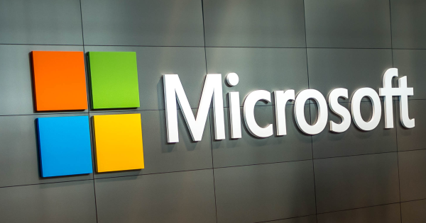 Microsoft fyrer 1.900 ansatte og mister topchef - Computerworld