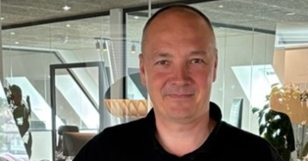 Peter Lüth udlever CTO-drømmen: Bygger et system fra bunden og tjener ... Peter Lüth udlever CTO-drømmen: Bygger et system fra bunden og tjener ...
