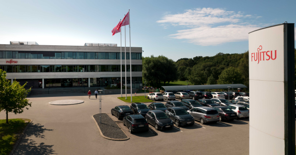 Efter 35 år i Danmark: Fujitsu lukker og slukker for sin danske forretning - drejer nøglen om ...