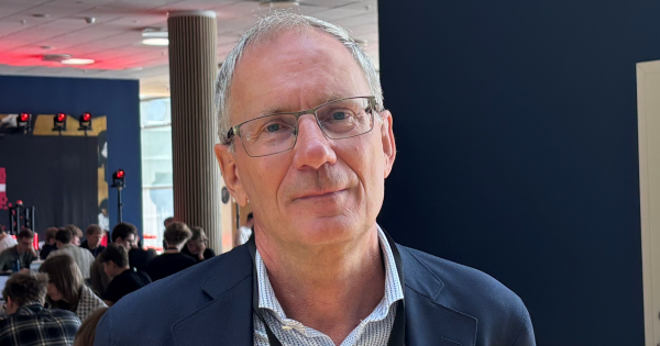 FE's øverste chef Svend Larsen løfter sløret: Danmark i gang med ...